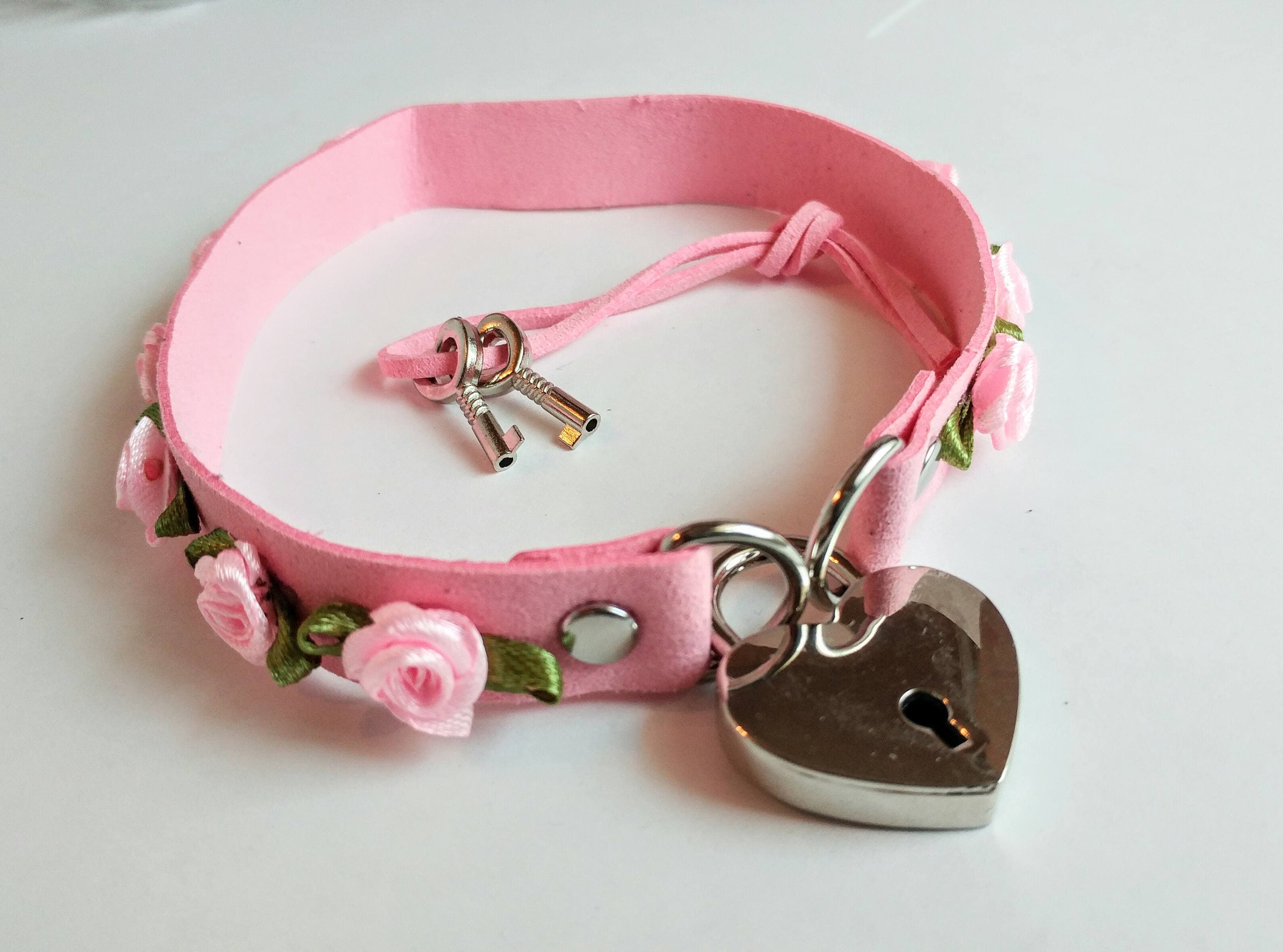 Locking Ddlg Pink Heart Collar Bdsm Submissive