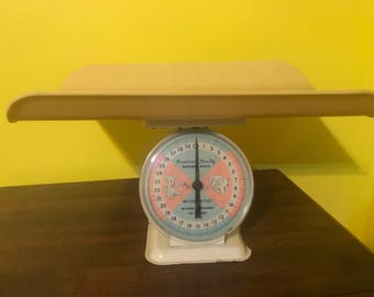 Baby SCALE Vintage Nursery Scale c. 1930's-1940's