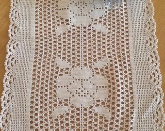 Knitted table runner | Etsy