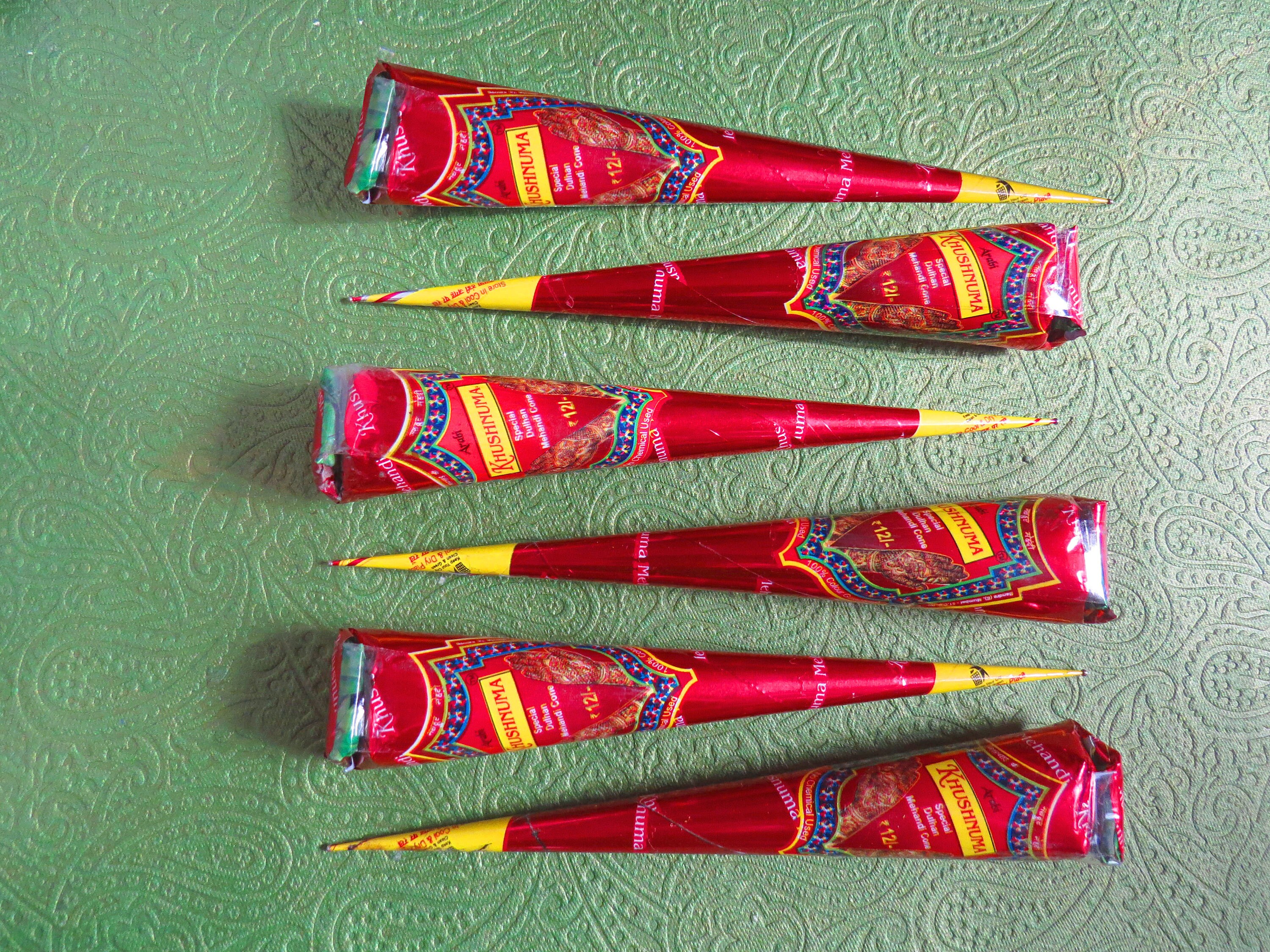 6 Dark brown Henna conesFresh HENNA Cones self making