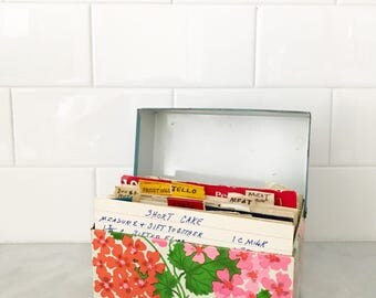 Vintage recipe box | Etsy
