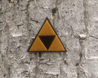 Triforce pin | Etsy