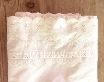 Eyelet bedding | Etsy