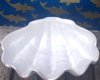 Shell shaped dish | Etsy