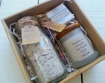 Baby shower gift box | Etsy