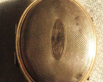 Victorian locket | Etsy