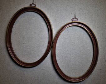 Vintage oval frame | Etsy