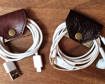 Earbud holder | Etsy