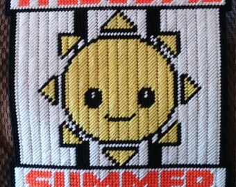 PATTERN: Spring Welcome Wall Hanging in Plastic Canvas