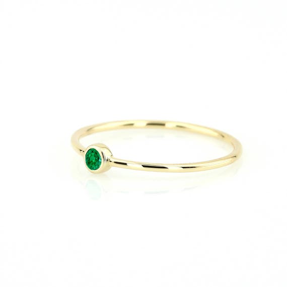 Emerald Ring/ 14k Gold Single Emerald 0.08ctw Engagement Ring/