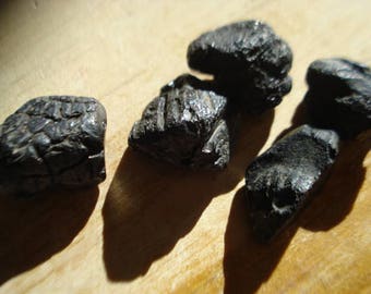 Raw black onyx | Etsy