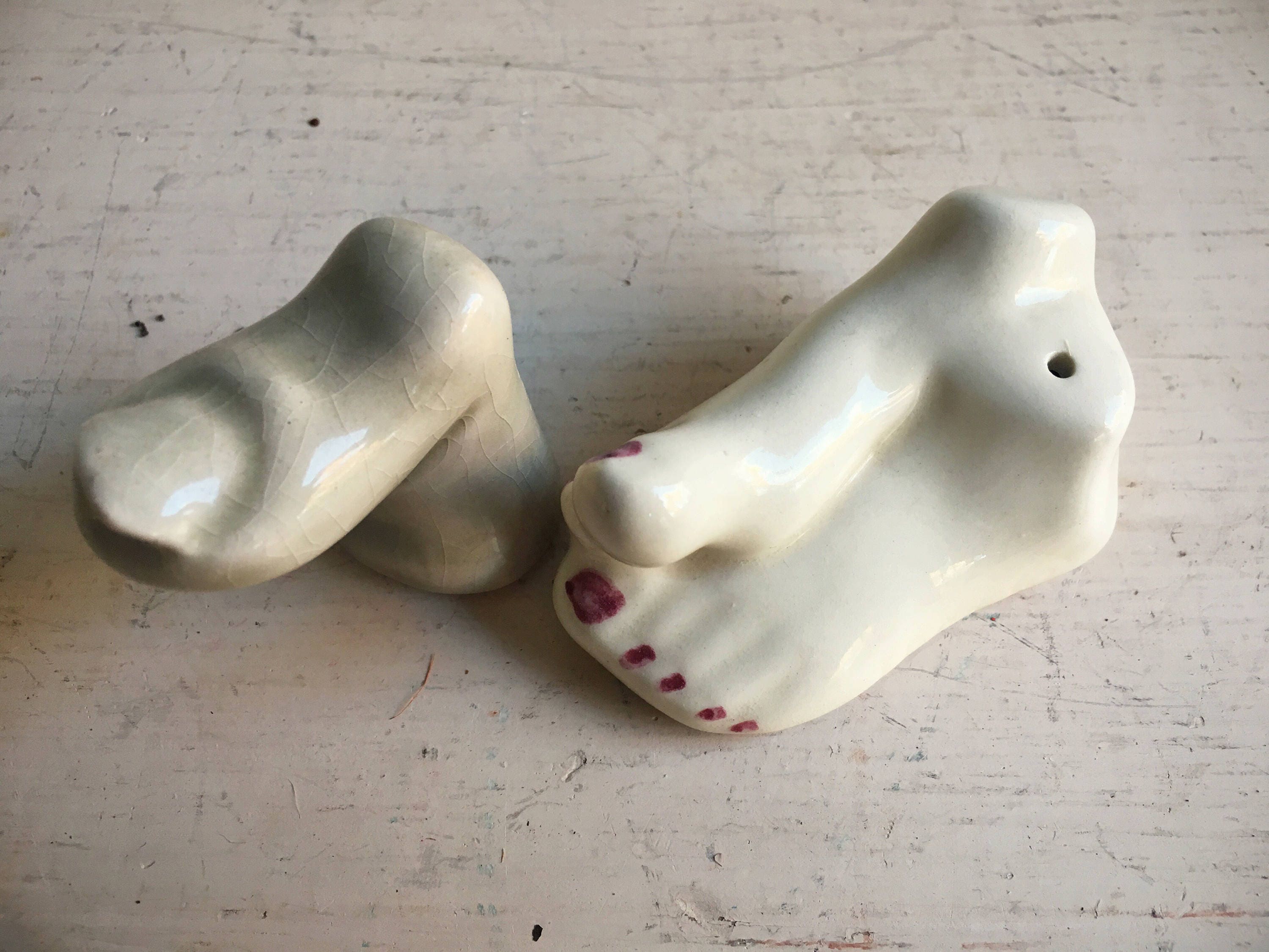 Vintage Thumb and Foot Salt and Pepper Shakers Kitschy Home Decor ...