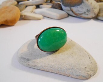 Green stone ring | Etsy
