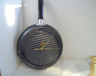 Frying pan clock | Etsy