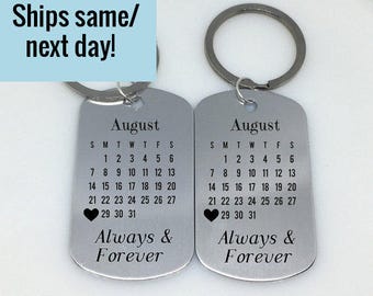 Calendar keychain | Etsy