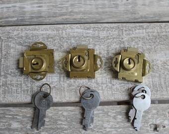 Vintage lock and key | Etsy