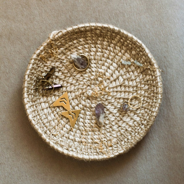 Mineral and gemstone jewelry by TinyMountainsDesigns on Etsy