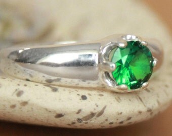Green spinel | Etsy