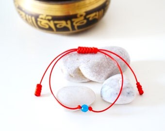 Red string bracelet. Knots bracelet. Kabbalah red string