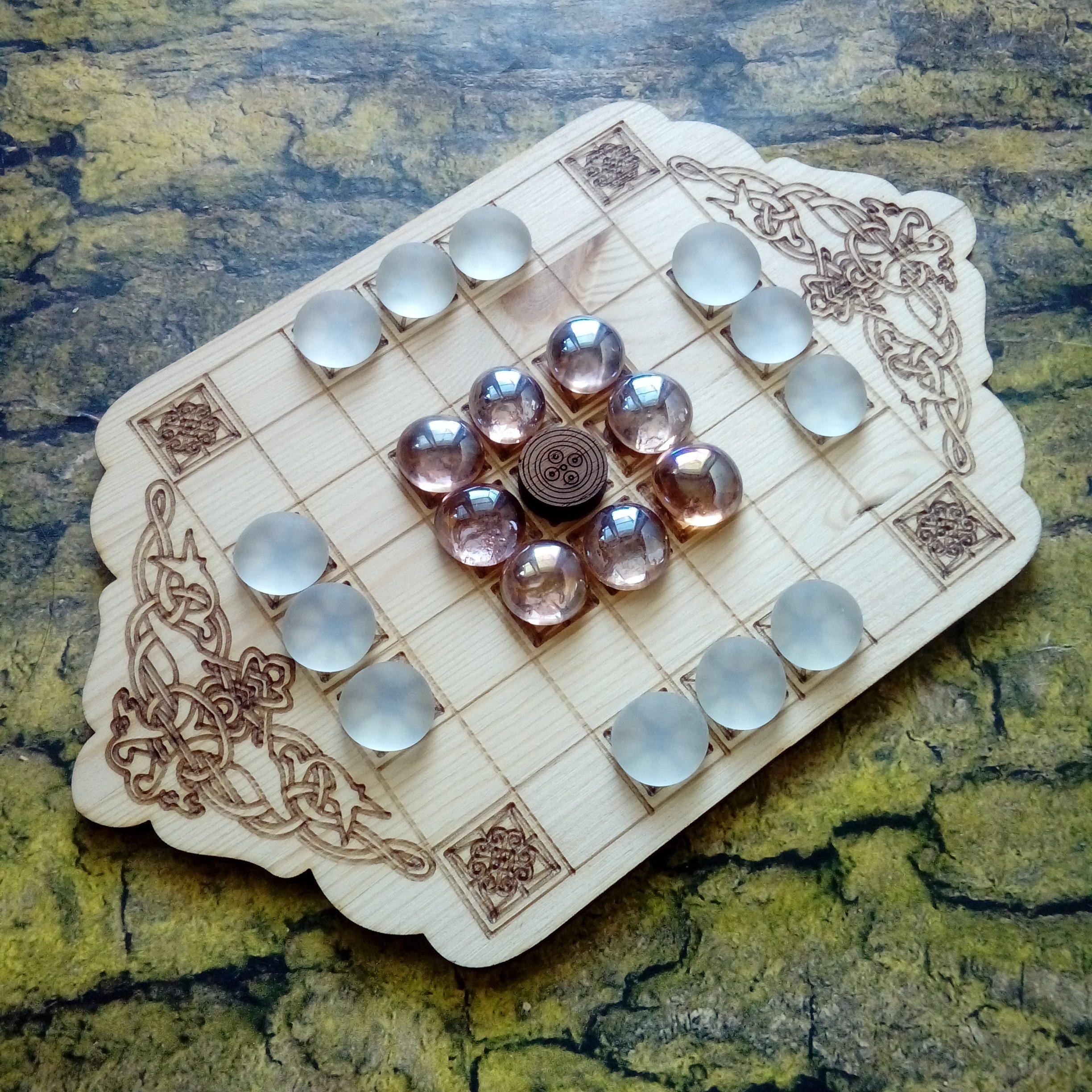 Hnefatafl set viking board game medieval game reenactment