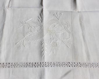 Runner embroidery | Etsy