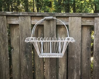 Metal wreath holder | Etsy