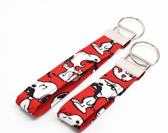Snoopy keychain | Etsy