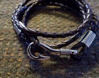 Pearl and Leather Bracelet with Fish Clasp 620