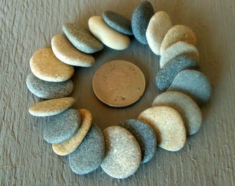 Flat beach stones | Etsy