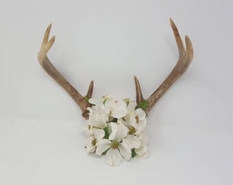 Watercolor flowers hand painted antlers wedding flowers