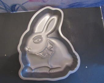 Rabbit cake pan | Etsy