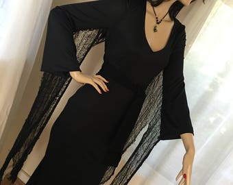 Morticia addams | Etsy