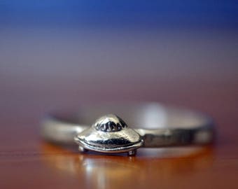 Flying saucer | Etsy