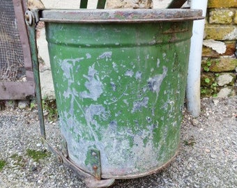 Vintage trash can | Etsy