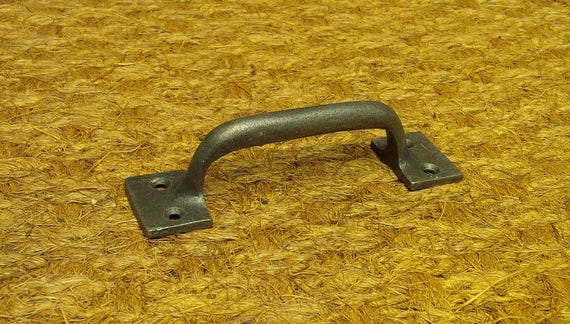 Sash Style 'D' Handle Vintage cast Iron