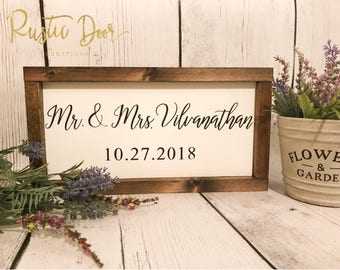 Newlywed sign | Etsy