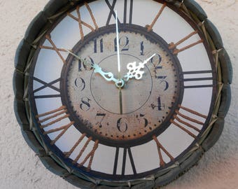 Driftwood clock | Etsy