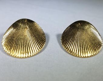 Gold shell earrings | Etsy