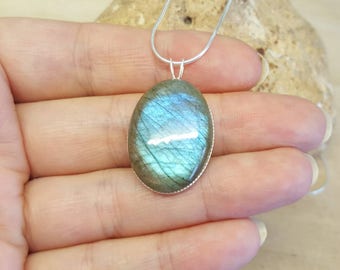 Labradorite pendant | Etsy