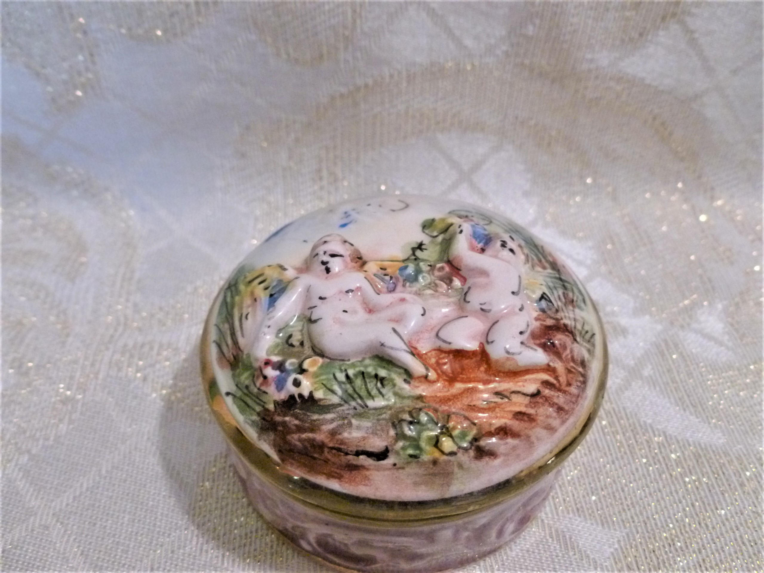 R. Capodimonte Italy Trinket Box Cherub Design Golden Trim Porcelain ...