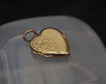 Reliquary necklace | Etsy